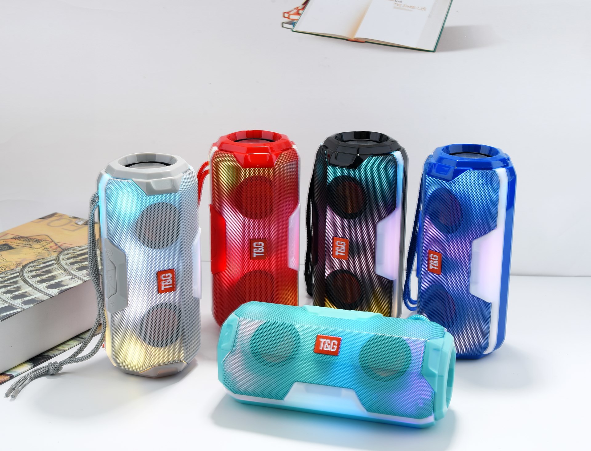 Pepeganga S.A.. Parlante TG143, bluetooth 5.0 USB radio FM y micro SD, T&G varios colores, en caja